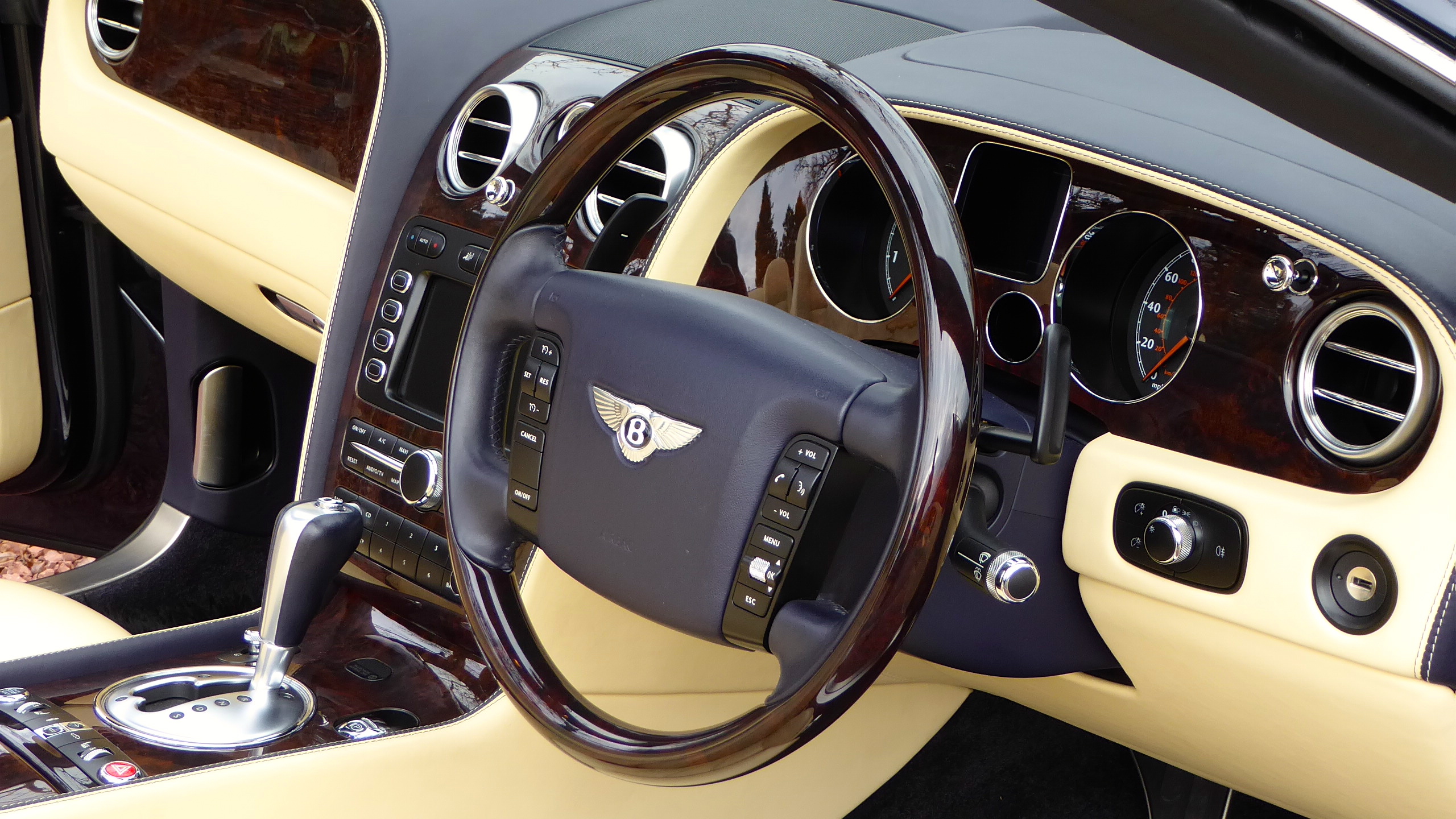 Bentley GTC | Border Reivers